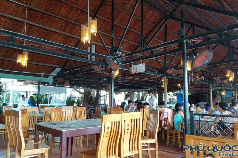 Top 10 địa điểm thưởng thức món gỏi cá trích Phú Quốc trứ danh